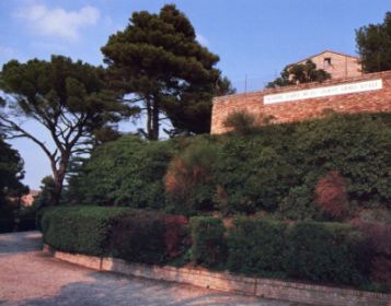 Un residence sul colle di Leopardi | il Simplicissimus